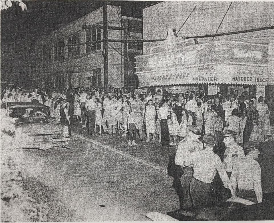 The Wayne Theater Waynesboro Tennessee | iDavey.com